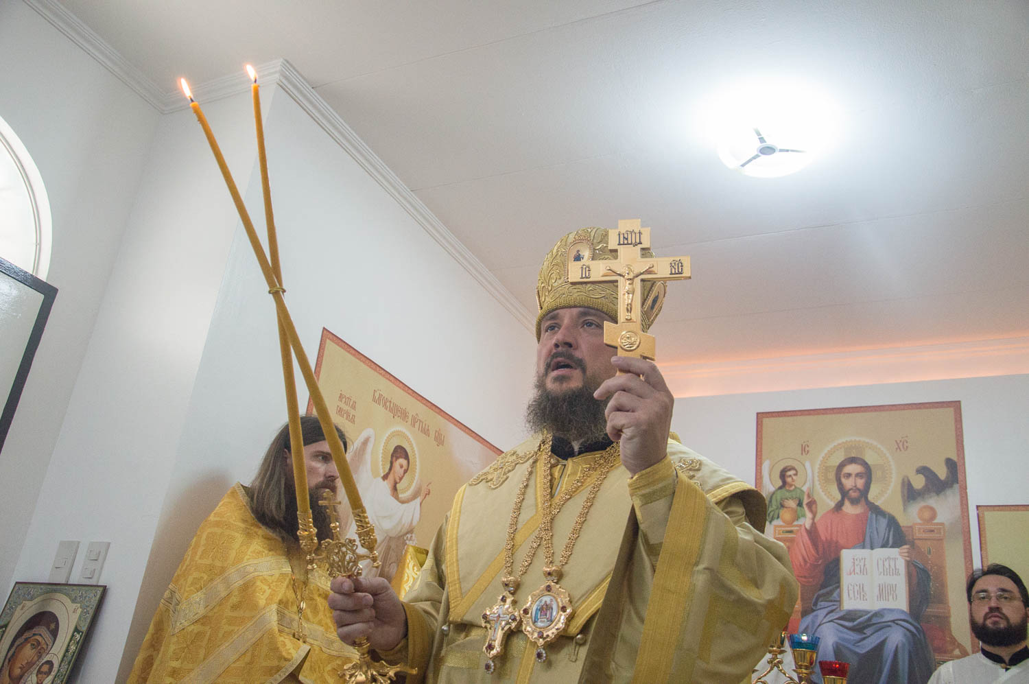 A hierarch of the Russian Orthodox Church celebrates the first ever ...