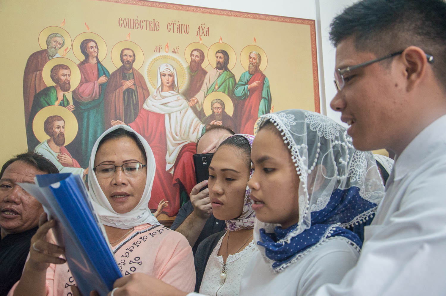 A hierarch of the Russian Orthodox Church celebrates the first ever ...