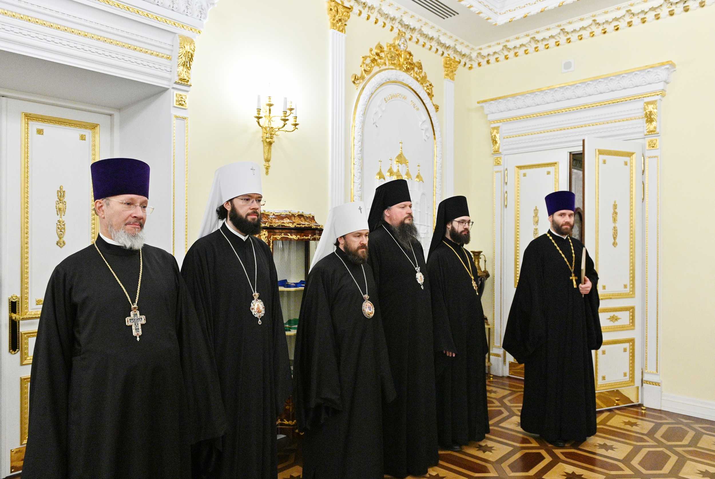 His Holiness Patriarch Kirill signs Patriarchal and Synodal Charter on ...